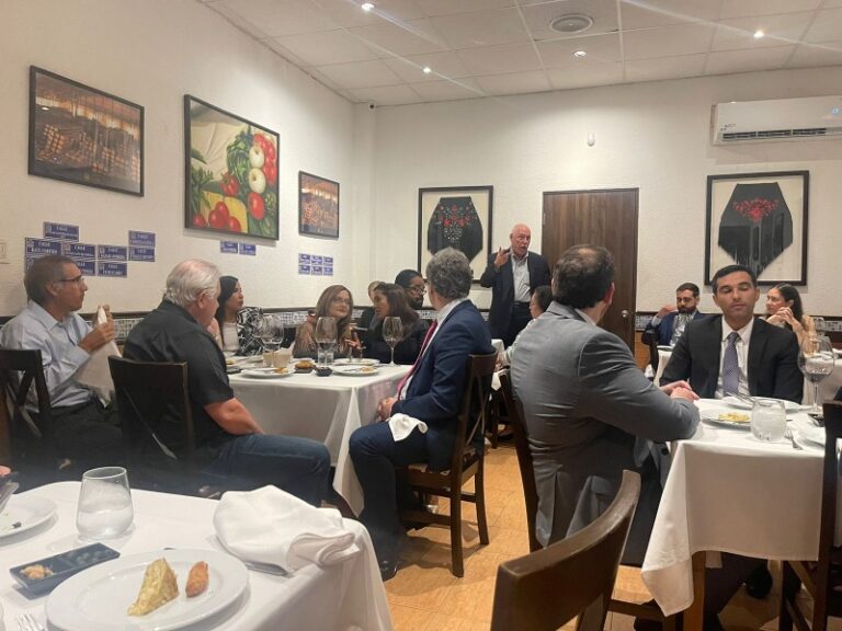 APADEMAR reconoce a Volney Guinard por su liderazgo en la ...