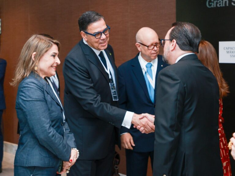 Panamá consolida su rol como ‘hub’ global en el Panama Business ...